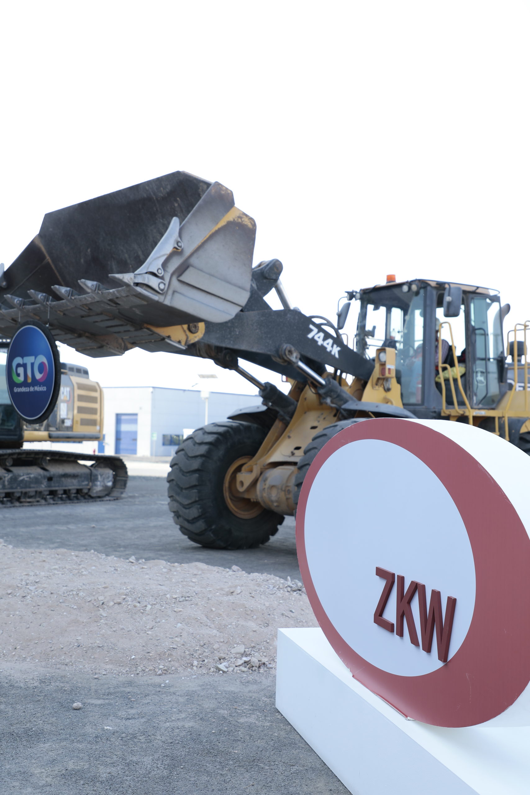 Ratifica Grupo ZKW su confianza de inversión de Guanajuato con más de ...