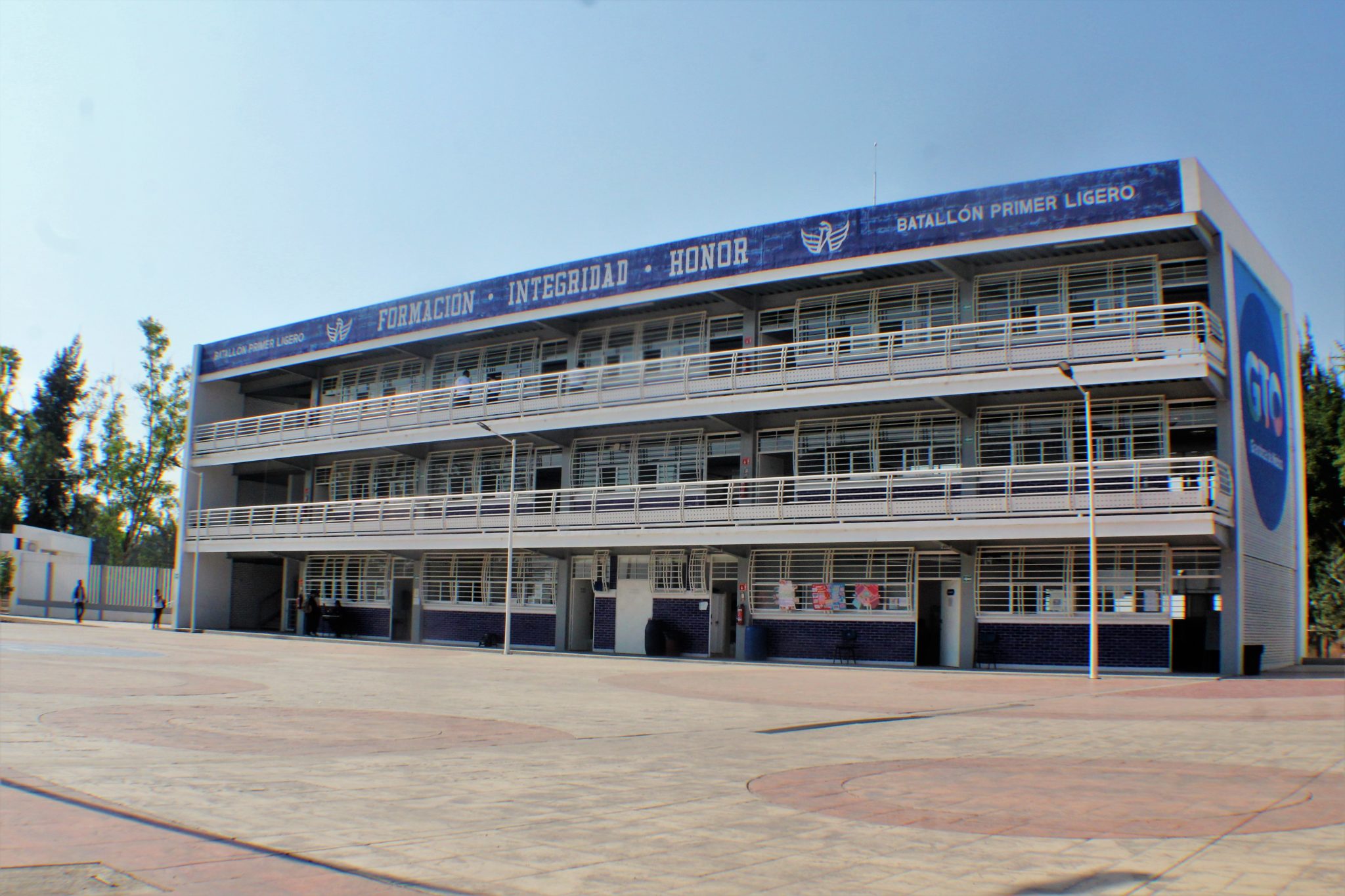 Bachillerato Bivalente Militarizado, comprometido con la formación ...