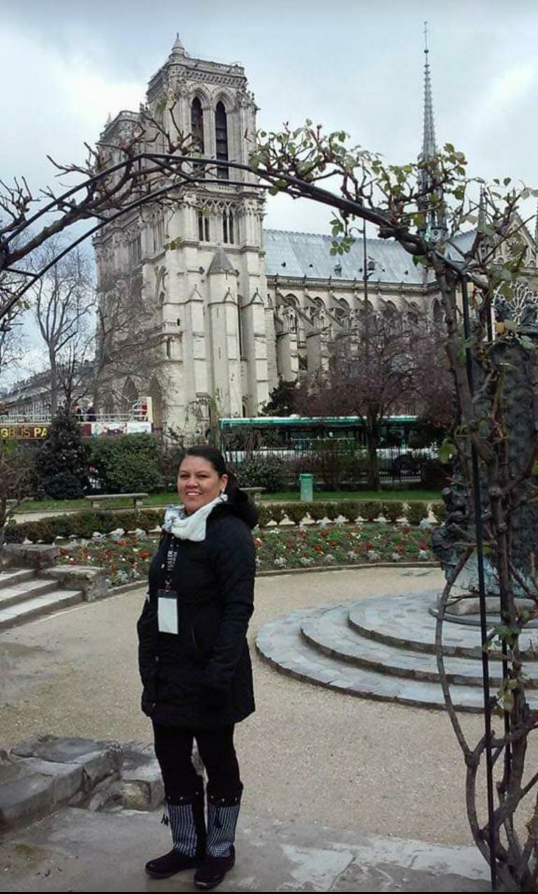 La maestra Claudia Arriaga inspira a jóvenes con su destacada ...