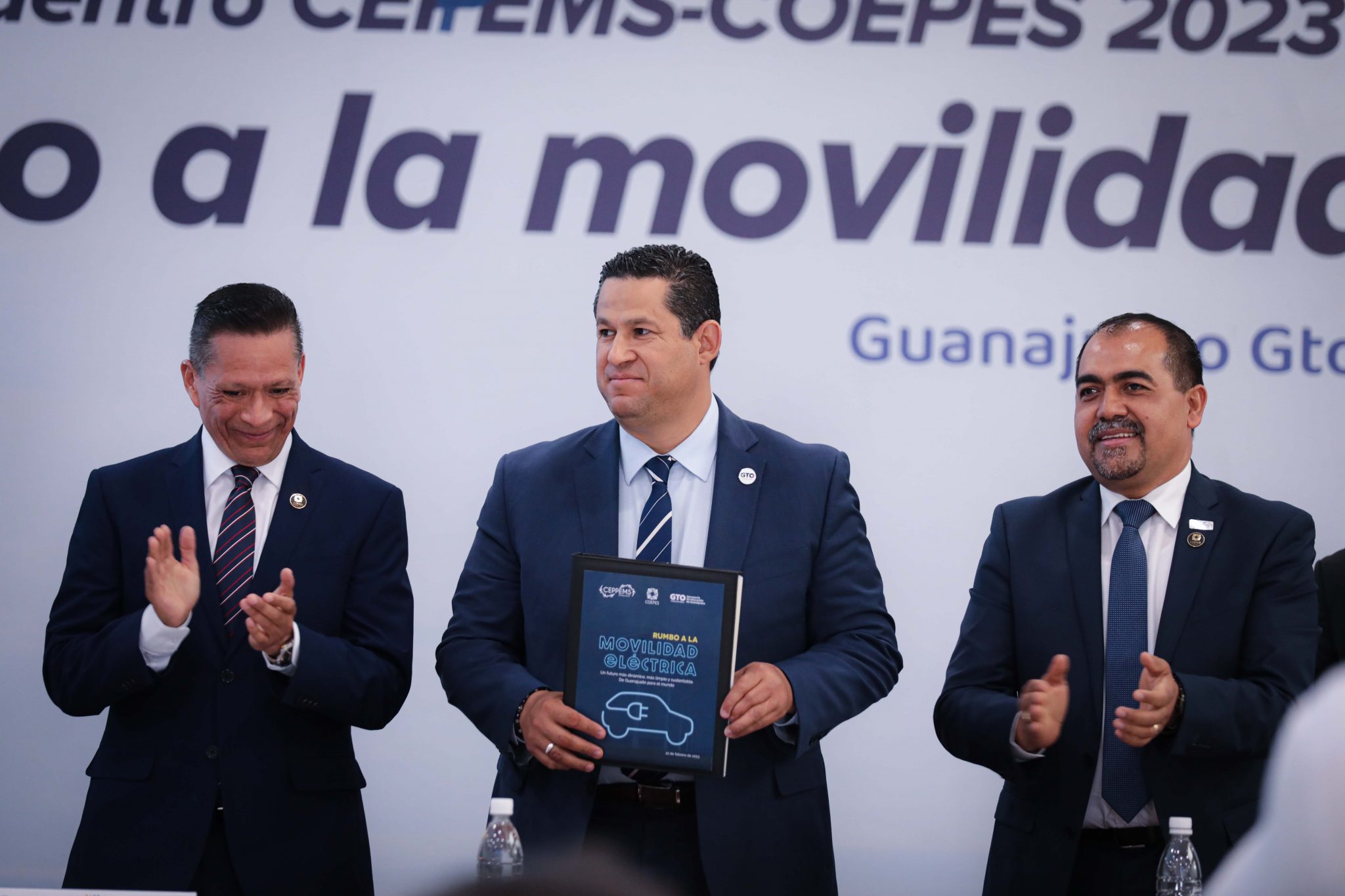 Presentan proyecto “Rumbo a la movilidad eléctrica”