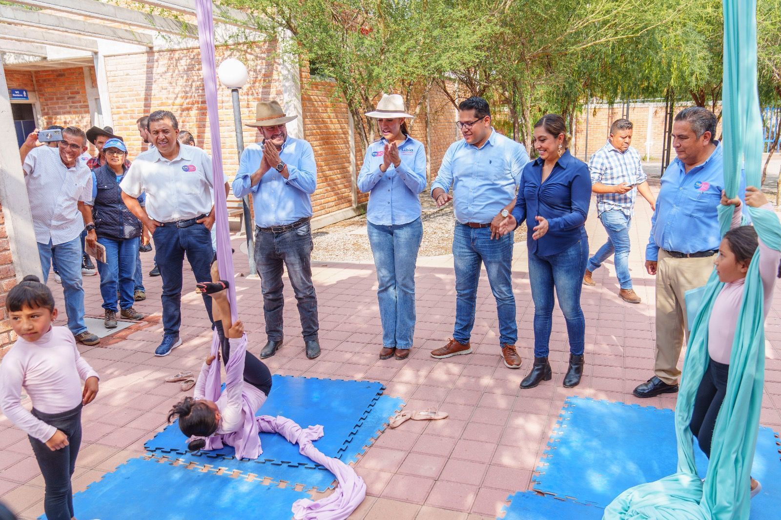 CON OBRAS DE INFRAESTRUCTURA, FORTALECEMOS EL TEJIDO SOCIAL EN ATARJEA ...