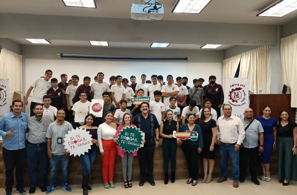 SSG realizó primer cine debate con estudiantes del CBTis 217 de Uriangato