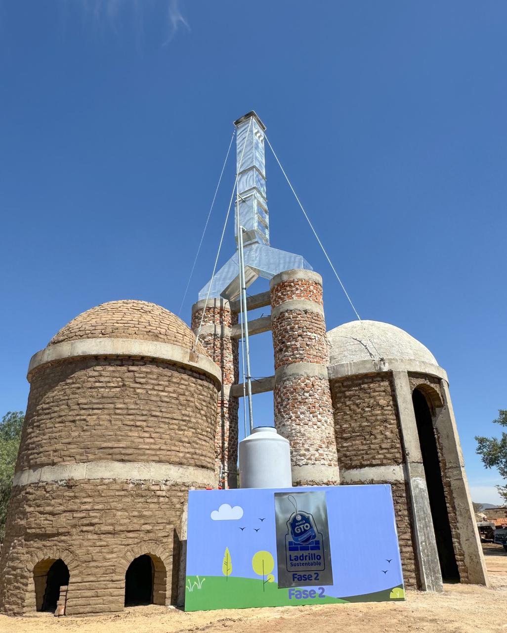 Inaugura Diego Sinhue primer horno de bajas emisiones para elaborar ...