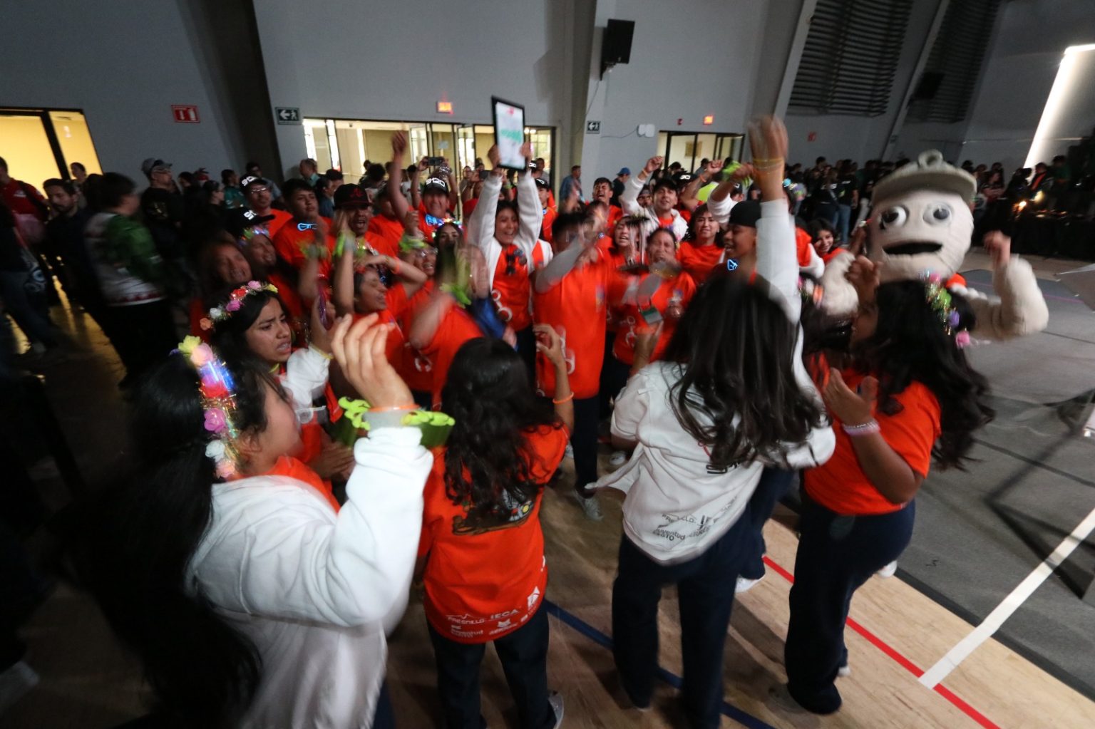 Estudiantes del Bachillerato SABES obtienen su pase al campeonato ...